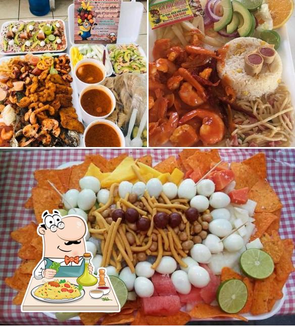 antojitos locos y mariscos la palmira, Apatzingán de la Constitución ...
