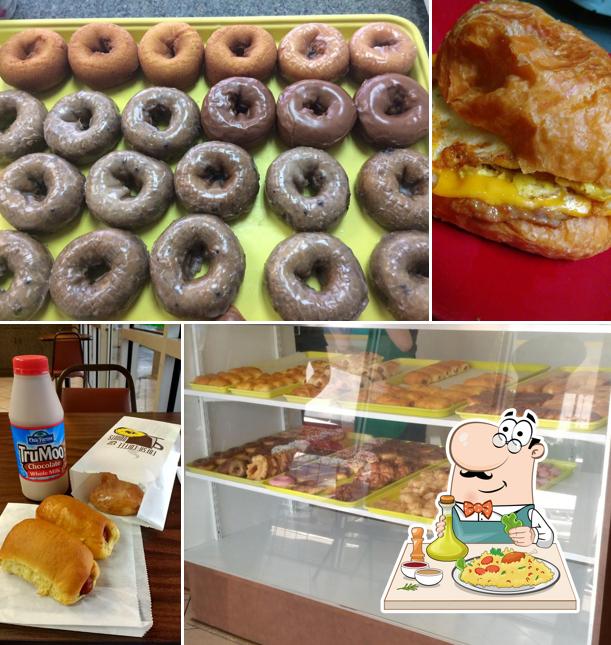 Southern Maid Donuts, Dallas - Restaurant menu, prices and reviews