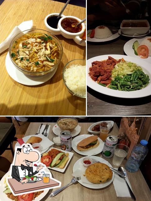 Warung Mini XL Den Haag, The Hague - Restaurant menu, prices and reviews