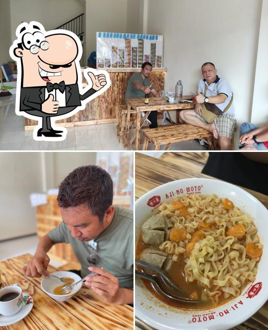 Warmindo Megaria, Malang - Restaurant reviews