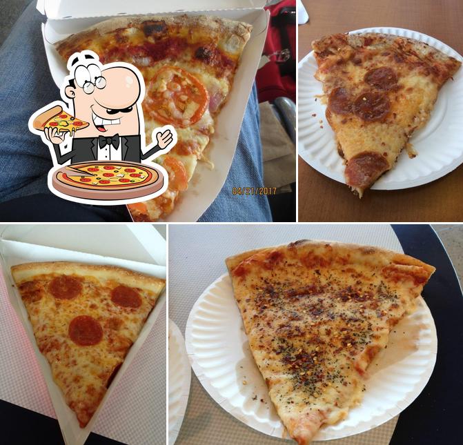 Papa Gino's, Bradley International Airport Airside Lobby / After ...