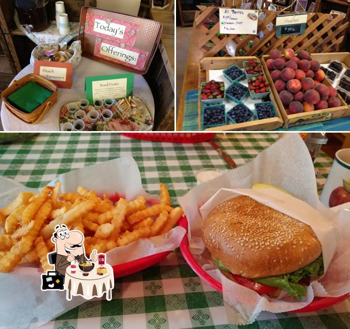 Happy Apple Kitchen, Chicago Park - Restaurant menu, prices and reviews