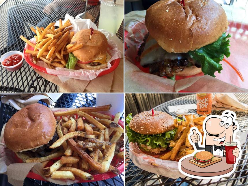 Village Burger, 1426 Dunwoody Village Pkwy in Dunwoody - Restaurant ...