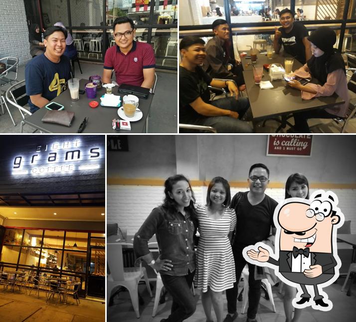 Eight Grams Cafe, Sampit - Restaurant reviews