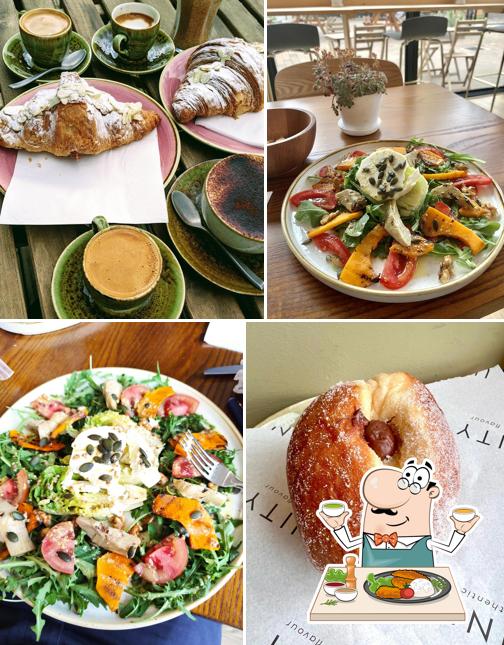 Unity Cafe, 8 Richmond Rd in London - Restaurant reviews