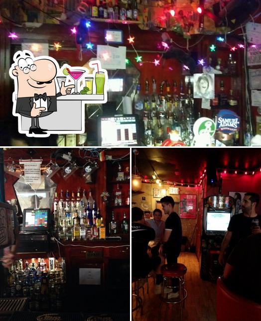 Mama's Bar, 34 Avenue B in New York City - Restaurant menu and reviews