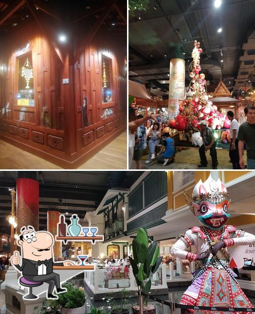 Iconsiam Street Food restaurant, Bangkok, ICONSIAM LG Floor ...