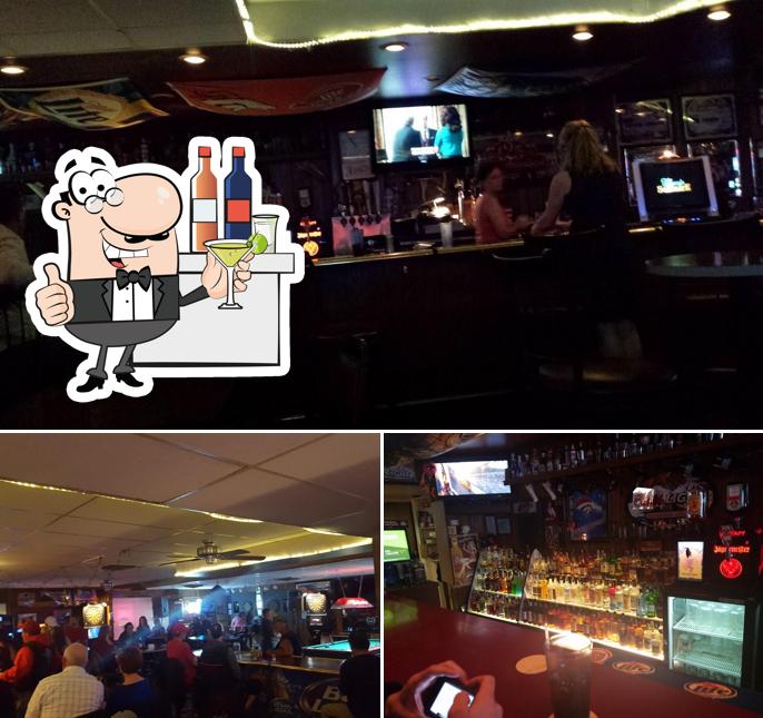 Jim's Neighborhood Lounge in Colorado Springs - Restaurant reviews
