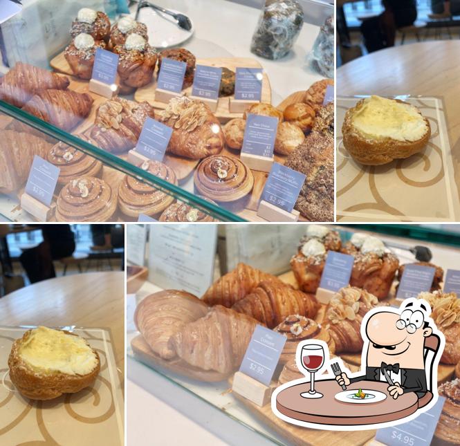 NEO COFFEE BAR, 770 Bay St. Unit 3 in Toronto - Restaurant reviews