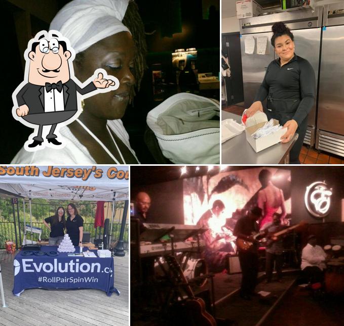 Evolution, 519 N Reynolds Rd in Toledo - Restaurant reviews