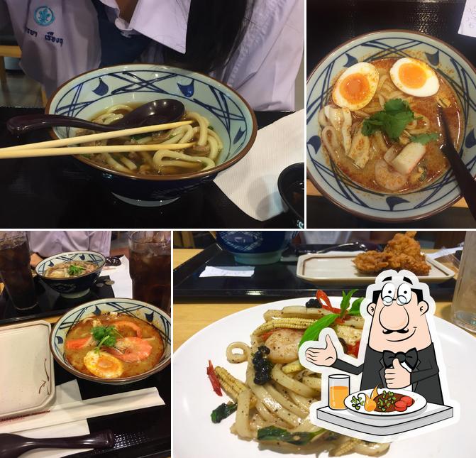 BreadTalk Robinson Bang Rak restaurant, Bangkok, Charoen Krung Rd ...
