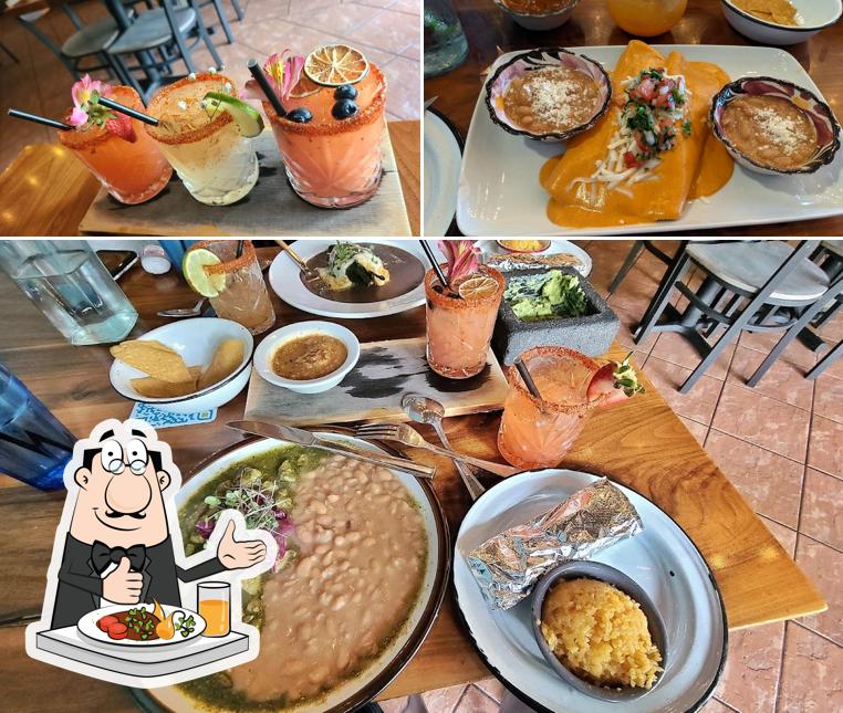 Villa Azteca, Salinas - Restaurant menu, prices and reviews