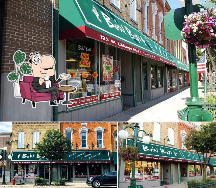 Basil Boys in Tecumseh - Restaurant reviews