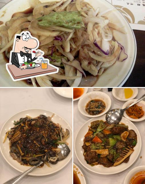 Hongseong-Won restaurant, Seoul, 61 Apgujeong-ro 79-gil - Restaurant ...
