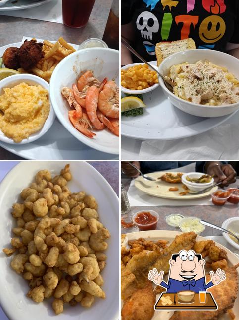 Pier 6 Seafood & Steaks in Macclenny - Restaurant menu and reviews