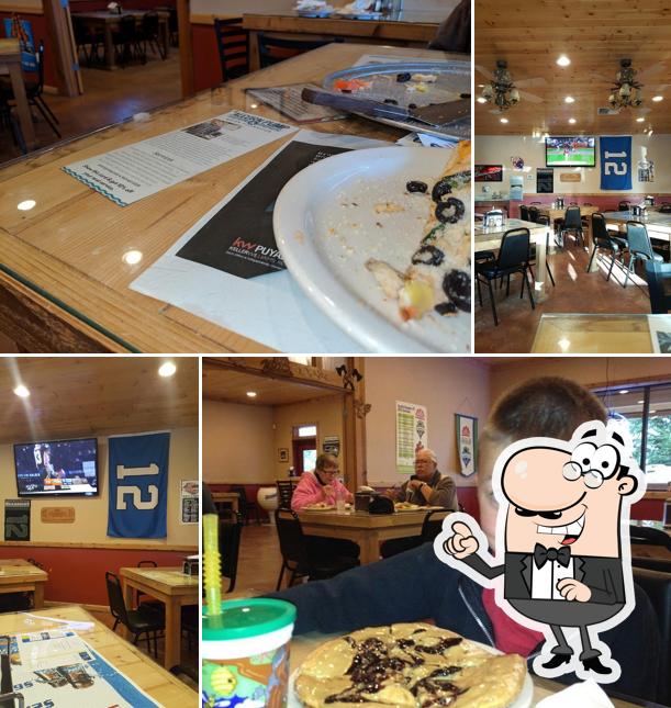 Varsity Pizza, 32619 Mountain Hwy E A in USA - Restaurant menu and reviews
