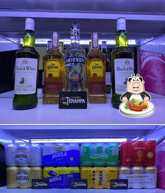 Licores El Tenampa pub & bar, Florencia - Restaurant reviews
