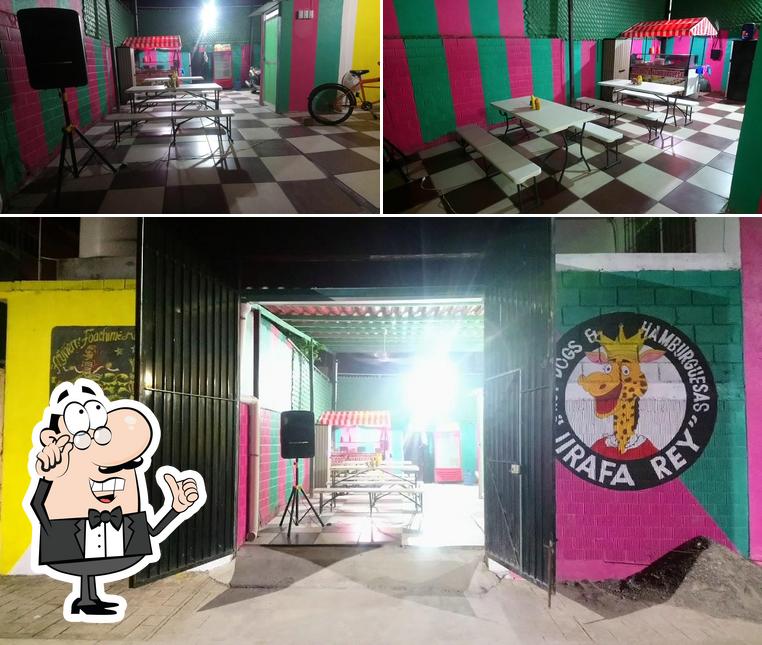 Hot dogs y Hamburguesas "Jirafa Rey" restaurant, Tehuantepec ...