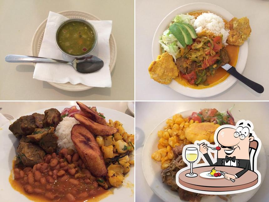 Mi Patria Ecuadorian Restaurant in West Des Moines - Restaurant menu ...