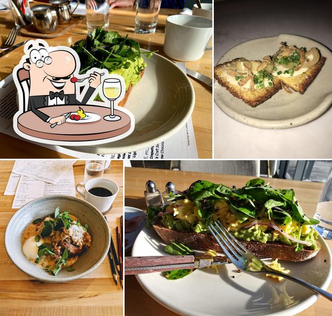 Birch, 459 E Pleasant St in Milwaukee - Restaurant menu and reviews