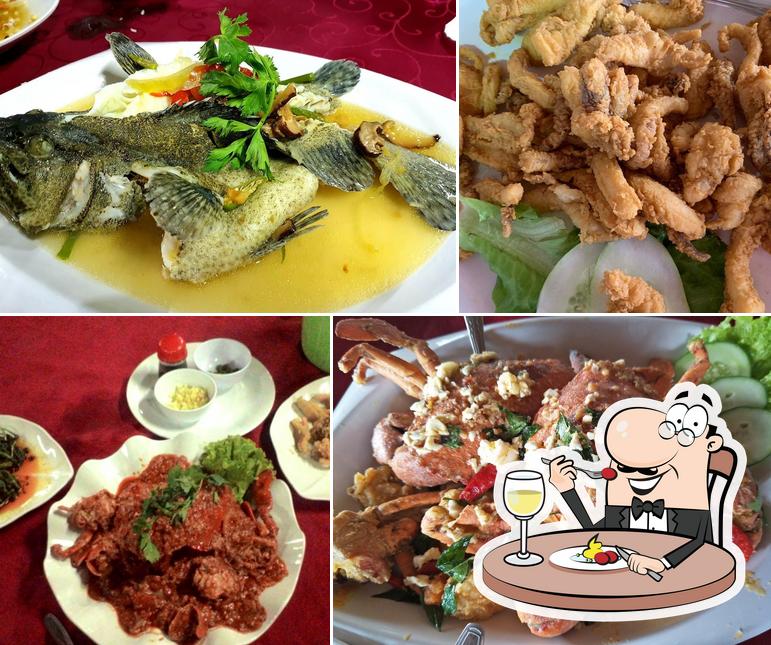 Golden Prawn 933 restaurant, Batam - Restaurant reviews