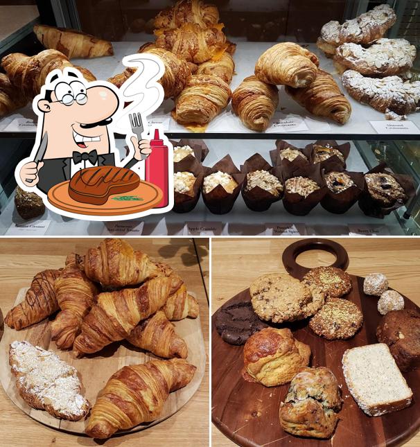 Quantum Coffee, Vancouver, Waterfront - Restaurant menu, prices and reviews