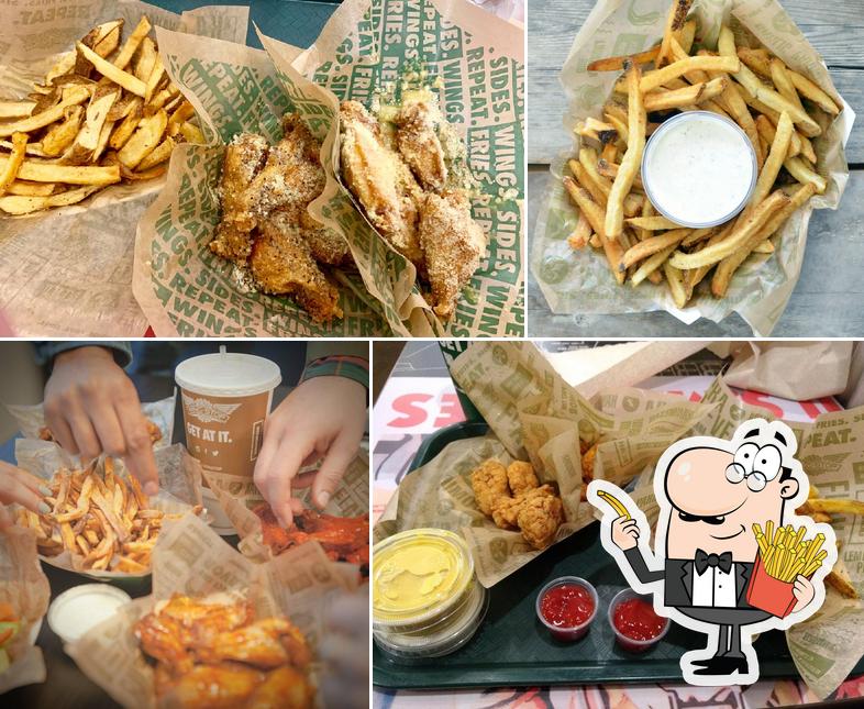Wingstop, 4227 S Meridian Ste A in Puyallup - Restaurant menu and reviews