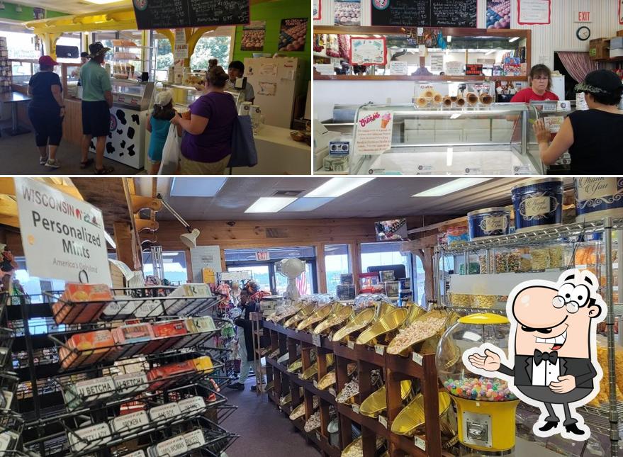 Scoopys Ice Cream And Candy, Wisconsin Dells - Restaurant menu, prices ...