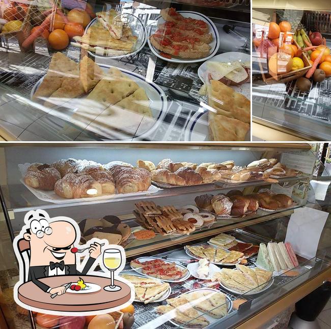 Vanilla Cafè pub & bar, Cecina - Restaurant reviews