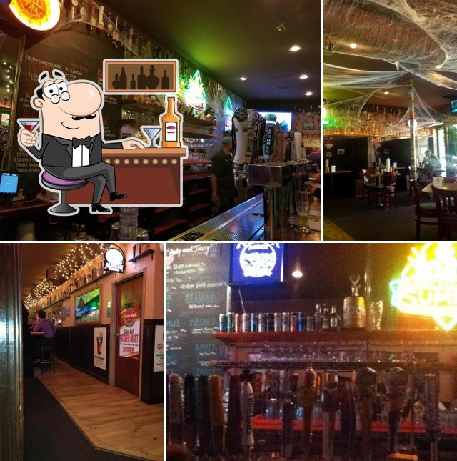 Groveland Tap, 1834 St Clair Ave in Saint Paul - Restaurant menu and ...