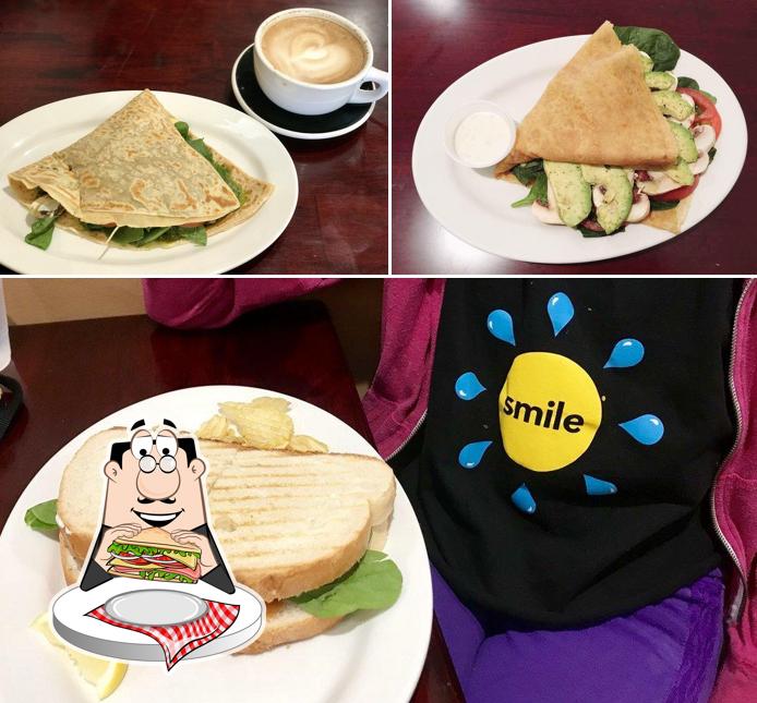 OhBella Gelato & Crepe Cafe in Santa Clarita - Restaurant menu and reviews