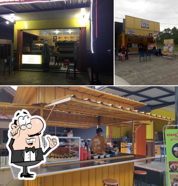 Roti Gembong Kota Raja, Sidorejo - Restaurant reviews