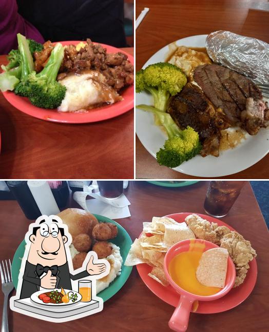 Golden Corral Buffet & Grill in Elgin - Restaurant menu and reviews