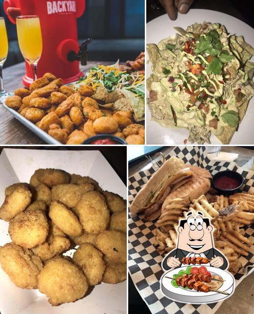 Pub y bar Backyard, Dallas, 505 N Good Latimer Expy - Carta del ...