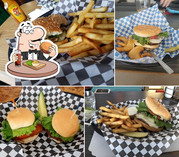 Top 5 restaurants with double burger in Florence, Oregon, december 2025 ...