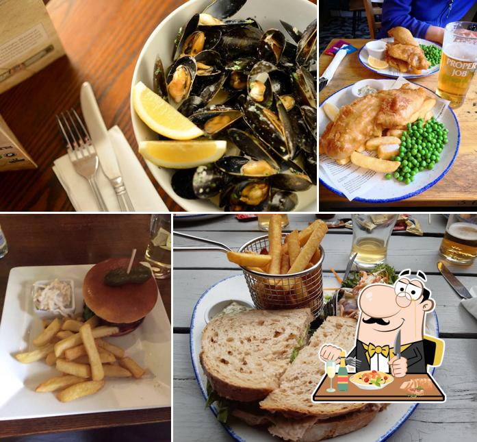 Top 5 restaurants with crab sandwiches in Padstow, England, november ...