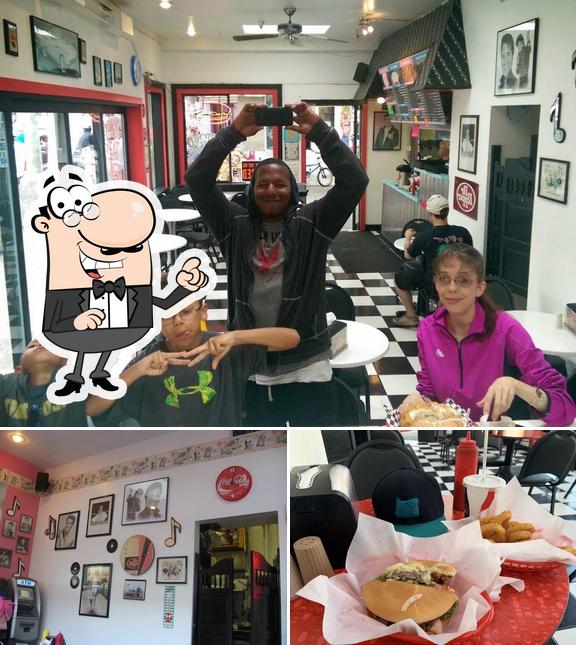 Bee Bop Burgers, Seaside - Restaurant menu, prices and reviews