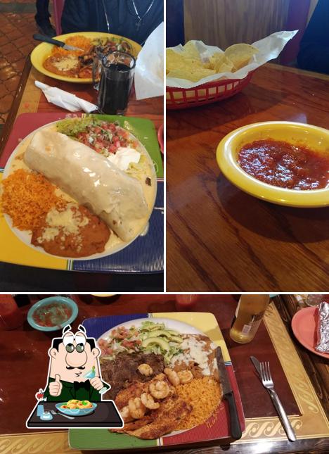 Los Compas Mexican Restaurant, Far View Shopping Center, 18009 US-24 in ...