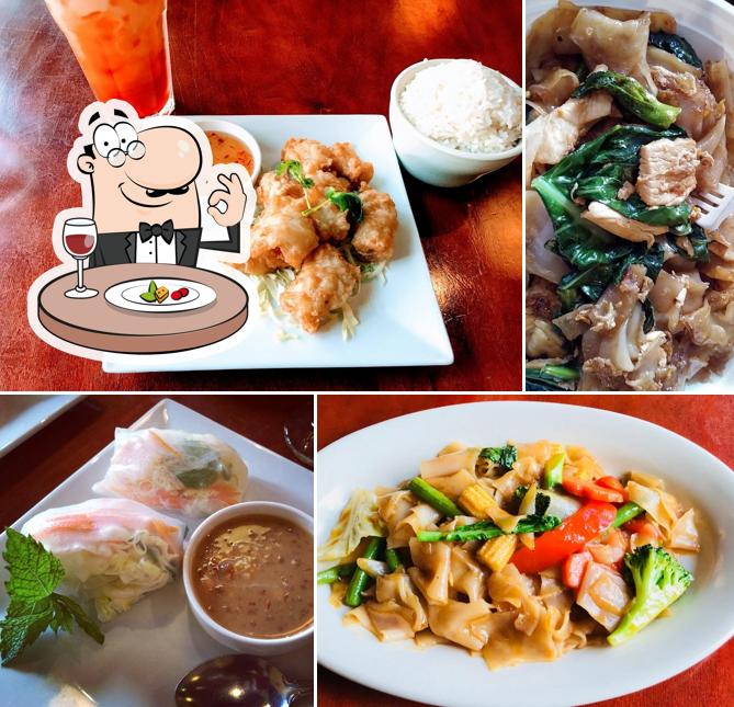 River Thai Cuisine, South River - Restaurant menu, prices and reviews