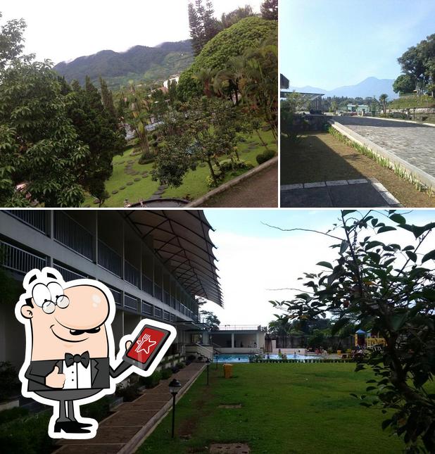 Puncak Raya Hotel & Convention pub & bar, Cisarua - Restaurant reviews