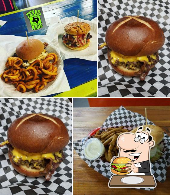 Burger Grind, 15902 Cr 165 in Tyler - Restaurant menu and reviews