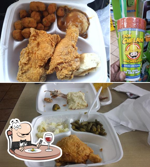 Lisa's Chicken, Fort Worth - Restaurant menu, prices and reviews