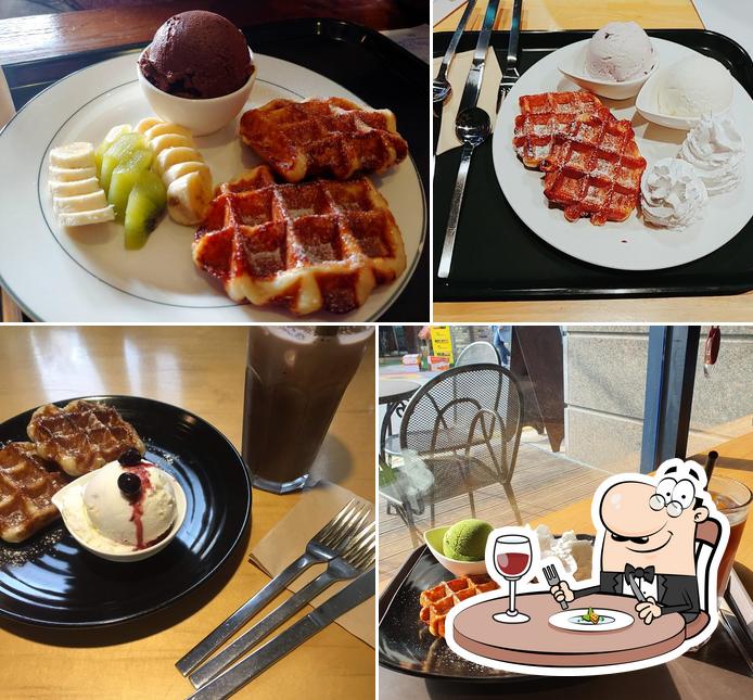 Waffle Alley cafe, Seoul, Anam-dong - Restaurant reviews