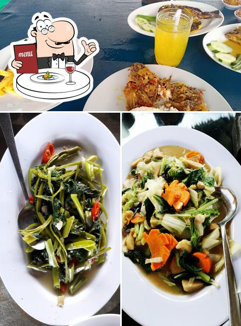 Resto Apung and Bungalow Kedisan RedPartner restaurant, Kedisan, Jl ...