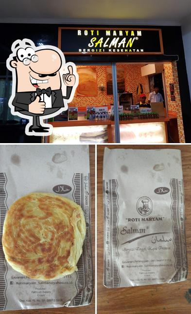 Roti Maryam Salman Stasiun Cawang, South Jakarta - Restaurant menu ...