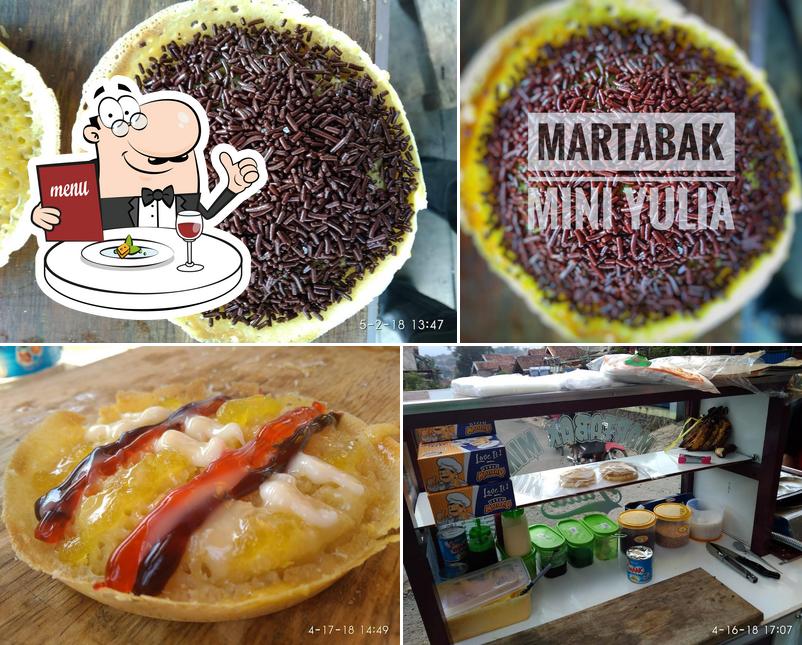Martabak Mini Yulia cafe, Kutamandiri - Restaurant reviews