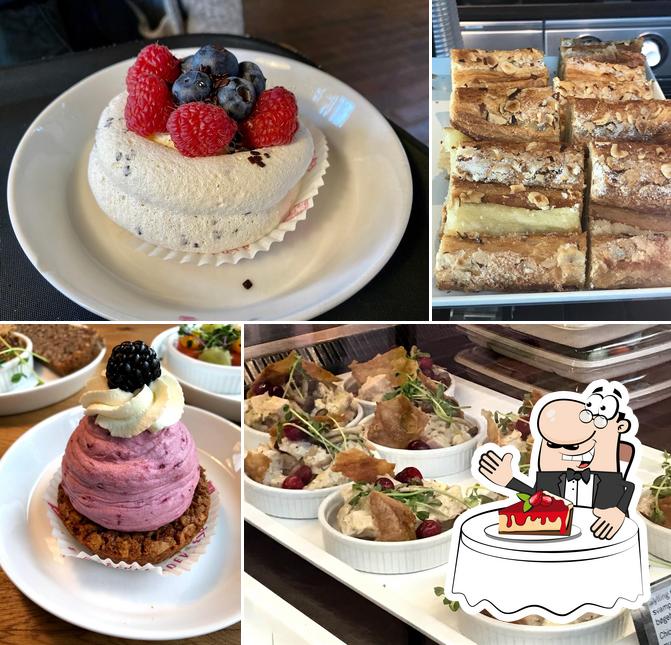 Top 4 restaurants with mote in Humlebæk, january 2025 - Restaurant Guru