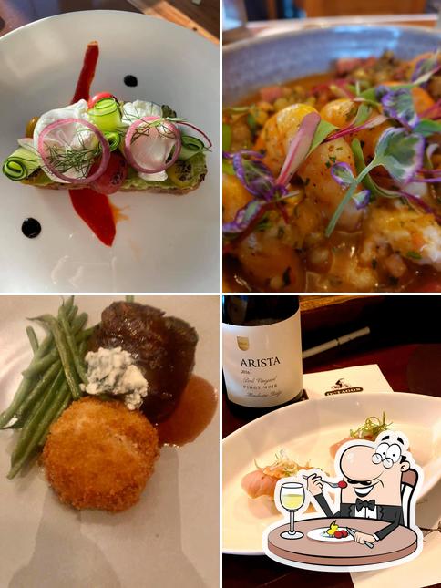 Octagon Bar & Gathering Place in Bluffton - Restaurant menu and reviews