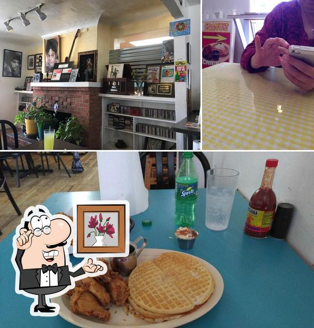Frank's Famous Chicken & Waffle in Albuquerque - Restaurant menu and ...