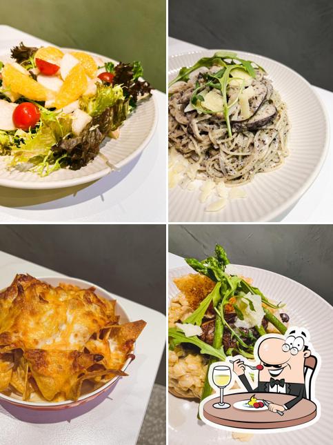 Yolo Cafe and Bar, Hong Kong, Yim Po Fong St - Restaurant reviews